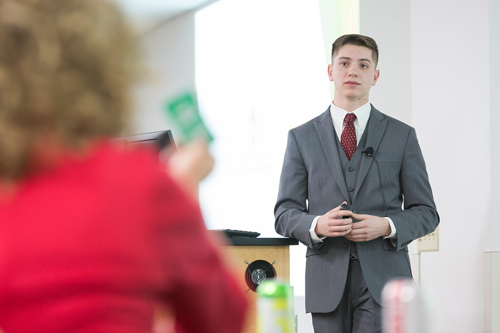 PharmD Student Entrepreneurs Step into the 'Shark Tank' - School of ...